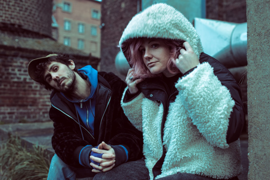 CLAP YOUR HANDS - Nouveau clip de JUNE BUG - RSTLSS